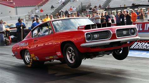 Steve Comella Takes His Barracuda To Its Second Consecutive Dodge Hemi