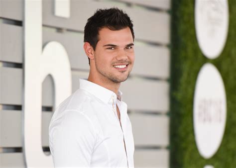 What Happened To Taylor Lautner The Us Sun
