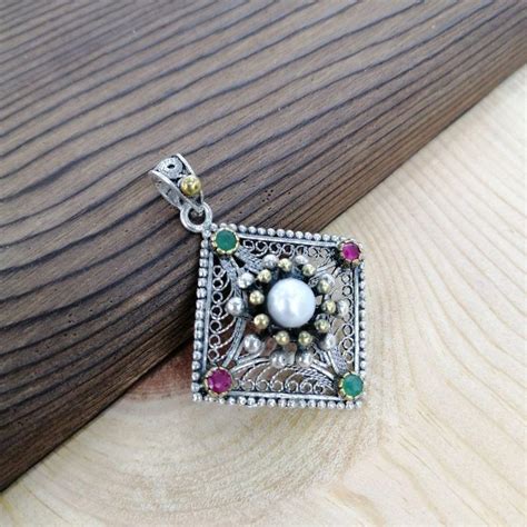 Has GÜmÜŞ Kolye Ucu