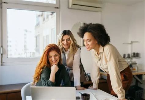 ¿qué Es El Liderazgo Femenino Y Cómo Puedes Ser Una Líder