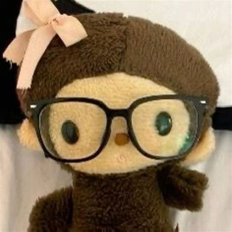 Lily 🐣 Lily 33p • Threads Say More