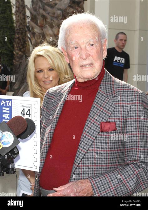 Bob Barker Bob Barker Et Pamela Anderson Dévoile Les Icônes Végétariens