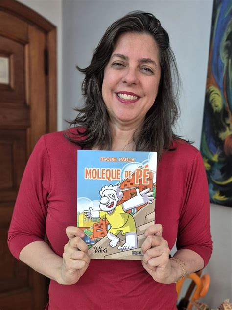 Hoje Venho Compartilhar Uma Felicidade Que Não Cabe Em Mim Meu Livro Do Moleque De Pé Chegou Em