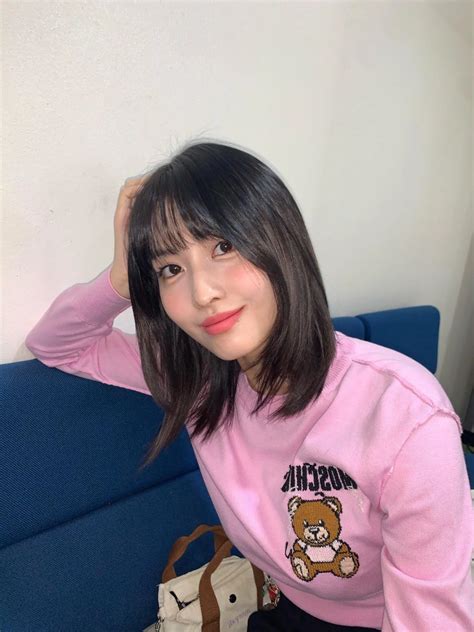 Momo Scrolller