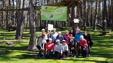 Aventuras En El Parque De Cuerdas ‘el Amogable Diversión Y Retos Para