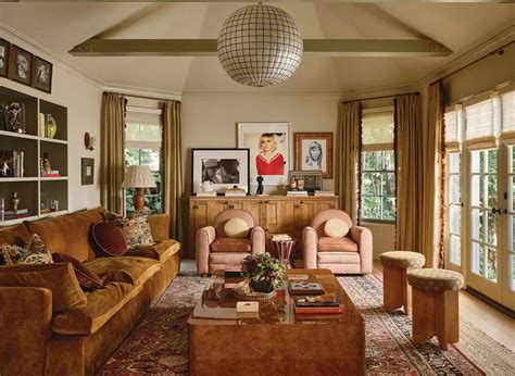 Ляльковий будинок Емма Робертс показала свій маєток за 3 6 мільйона Insider Ua