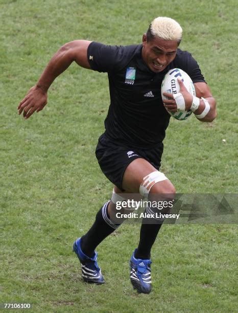 1 552 Gerry Collins Photos And High Res Pictures Getty Images