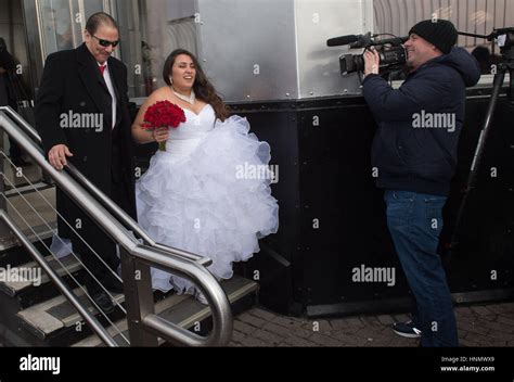 New York Usa 14th Feb 2017 Krista Owens And Danielle Reno Of Long Island New York Are