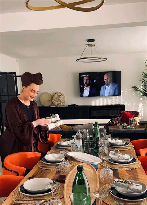 Merjem Nuhić O Mubarek Mjesecu Za Azru Kada Su Duše Site Stomak Je