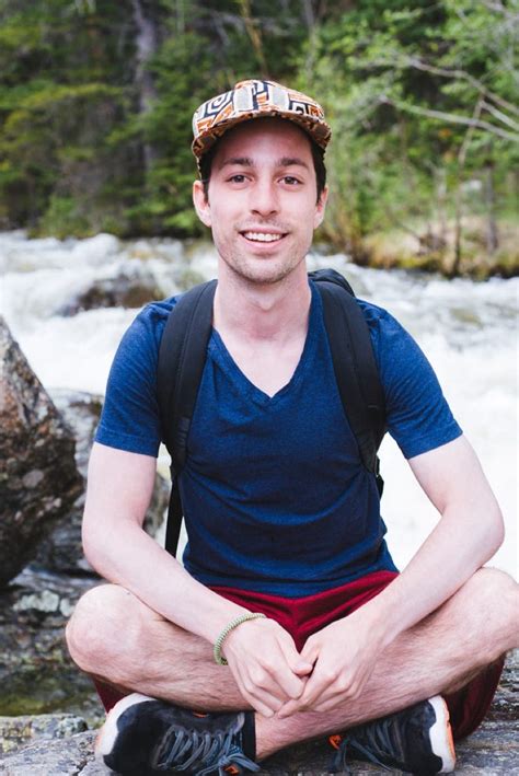 Elliot Farris Medium