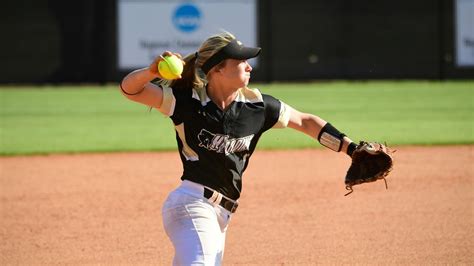 Katlyn Gordon Softball Harding University Athletics