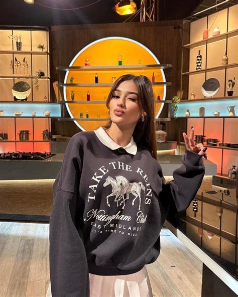 La Asta Sigur Nu Te Ai Așteptat Emily Istrate A Participat La Un Faimos Show Culinar Din