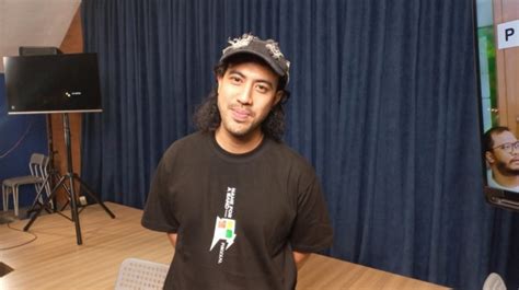 Ciuman Dengan Mpok Hindun Dalam Series Name For A Band Randy Nidji Keringet Dingin