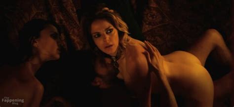 Claudia Gerini Collezione Nuda And Sexy 17 Foto Thefappening