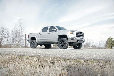 Rough Country 22330 Suspension Lift Kit Wshocks