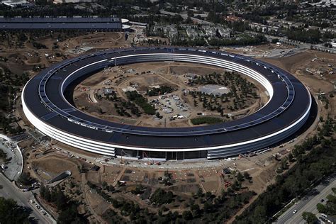 Apples New Headquarters To Be Designed By Norman Foster Rxfrf