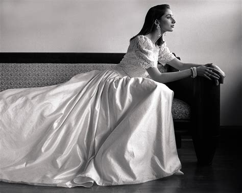 Gorgeous Stunning Epic Glamorous Classy Lady Lace Profile Classic