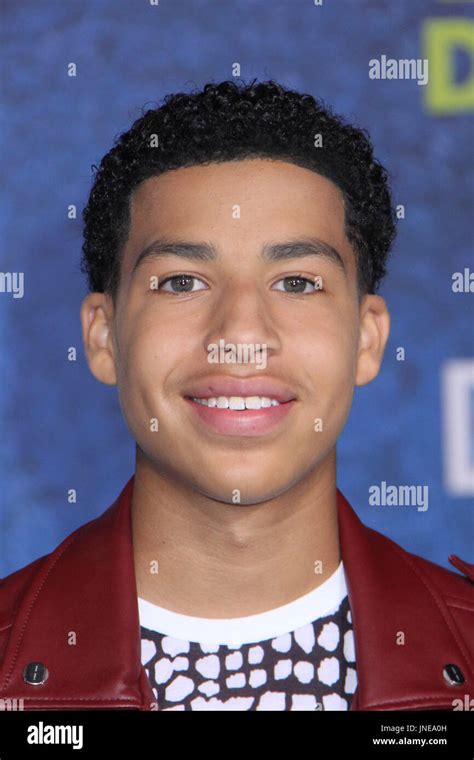 Marcus Scribner 11 17 2015 The Good Dinosaur Premiere Held At The El Capitan Theatre In
