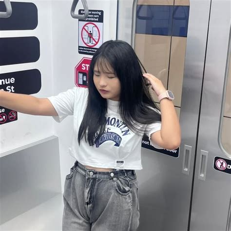 𝐂𝐡𝐢𝐚 Chia0213 • Threads Say More