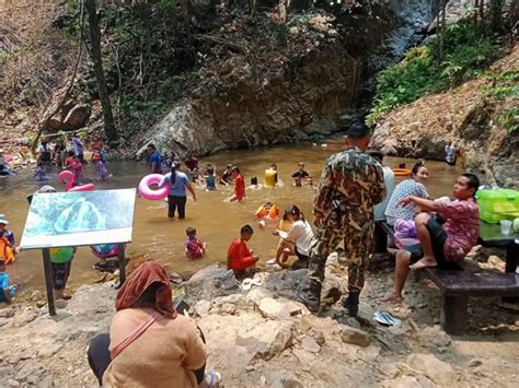 แห่เที่ยวน้ำตกแม่เกิ๋งหลวง อุทยานแห่งชาติเวียงโกศัย