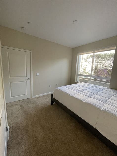 2 Bedroom Modern Apartment In Park La Brea With Amenities Los