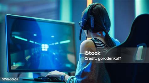 Hot Pc Gamer Girl The 25 Best Girl Gamers On Youtube Most Popular