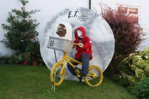 Et Scarecrow Muston © Jthomas Geograph Britain And Ireland
