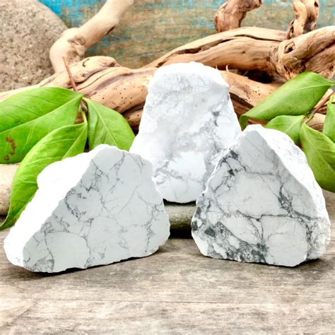 Howlite Raw Crystal Healing Calming Energy And Spiritual Balance 1 Kg