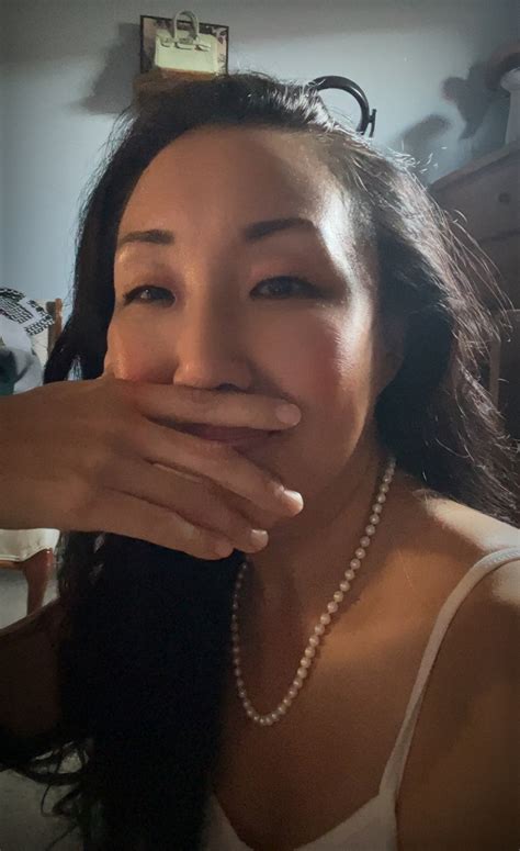 Allison Kim Style Icon Presented By Elton John