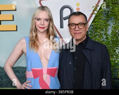 Fred Armisen And Riki Lindhome Attends The Arrivals Of The Los Angeles Premiere Of Netflixs