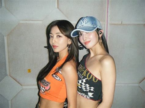 Twices Jihyo Officially Says Momo Is Mother Koreaboo