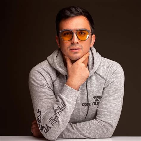 Siamak Dargahi Siamakdargahi • Threads Say More