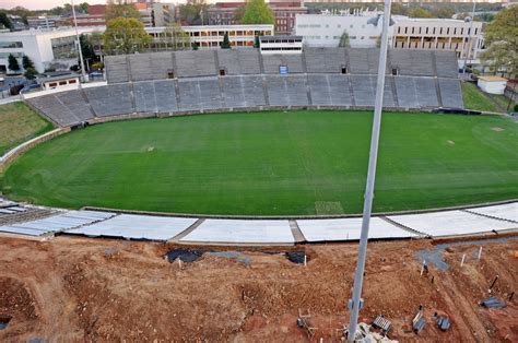 Memorial Stadium Charlotte Renovations On Memorial Stadiu… Flickr