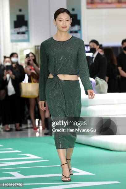 Lee El Photos And Premium High Res Pictures Getty Images