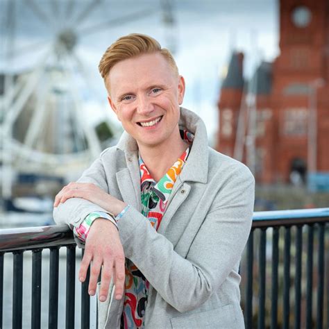 Owain Wyn Evans Tv Presenter Speakers Evolve Agency