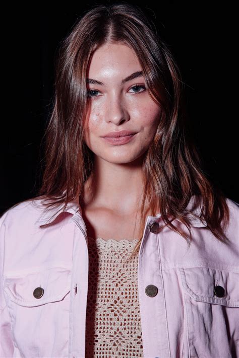 Grace Elizabeth Walks Alberta Ferretti Show At Milan Fashion Week 09192018 • Celebmafia