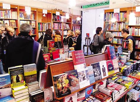 Laria Di Chiara La Farfalla In Volo Presentazione A Busto Sempione News