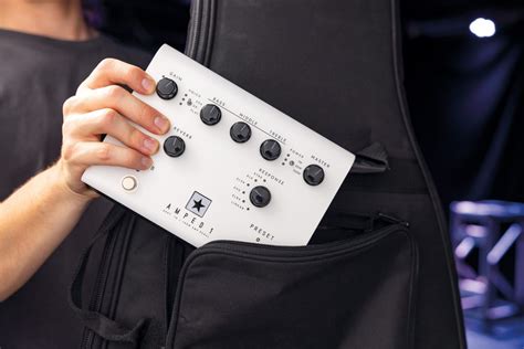 Blackstar Amped 1 The Ultimate Powered Portable Guitar Amp — Noisegate