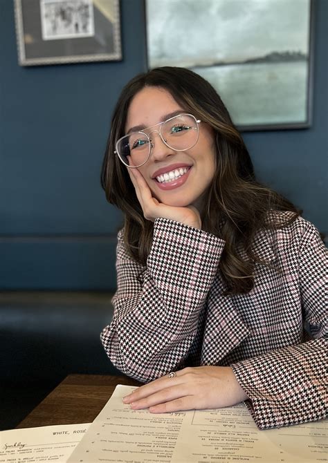Mariana Barros Video Editor — Viva La Mujer