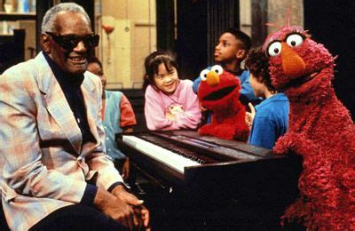 Sesame Street Elmo And Whoopi Goldberg Play Somebody Come And Play