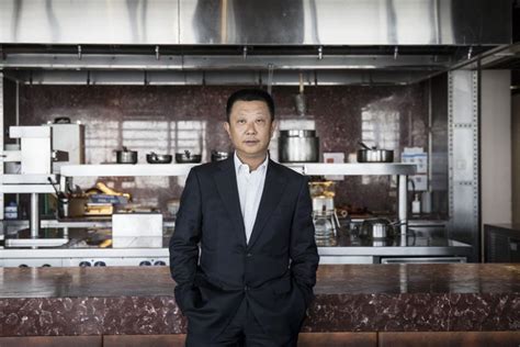 Hes The Founder Of Haidilao Hes Also The Richest Man In Singapore