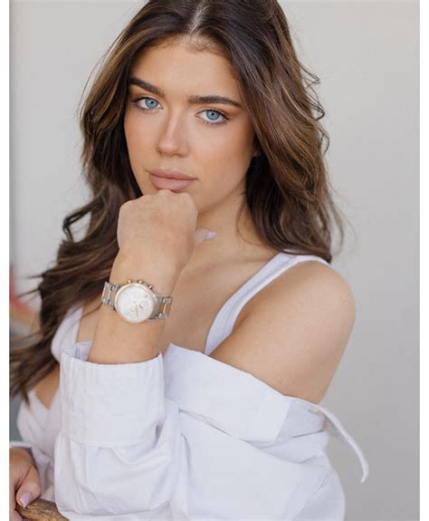 Erin Female Model Ttm Management