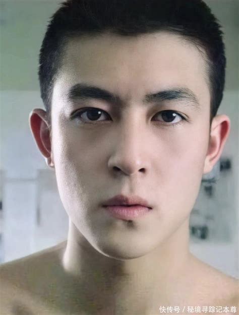 陈冠希当年可谓是偶像鼻子啊，不仅长相帅气迷人，才华横溢。 360娱乐，你开心就好