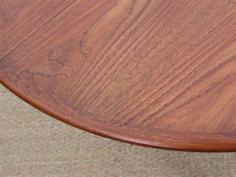 Mid Century Modern Scandinavian Cirular Dining Table In Teak By Henning Kjaernulf Galerie Møbler