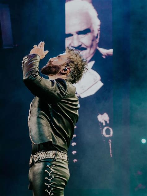 Por qué el compositor de Mátalas de Alejandro Fernández cambió la letra de la canción Infobae