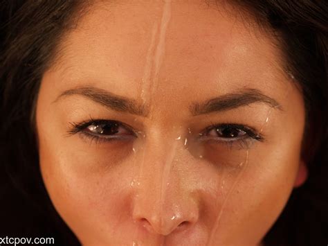 Kinky Babe Stephanie Adams Makes A Guy Cum On Her Face 20 Photos