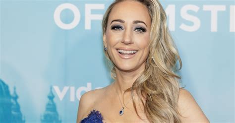 Wie Is Hella Huizinga Van The Real Housewives Of Amsterdam