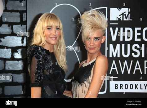 Liv Nervo