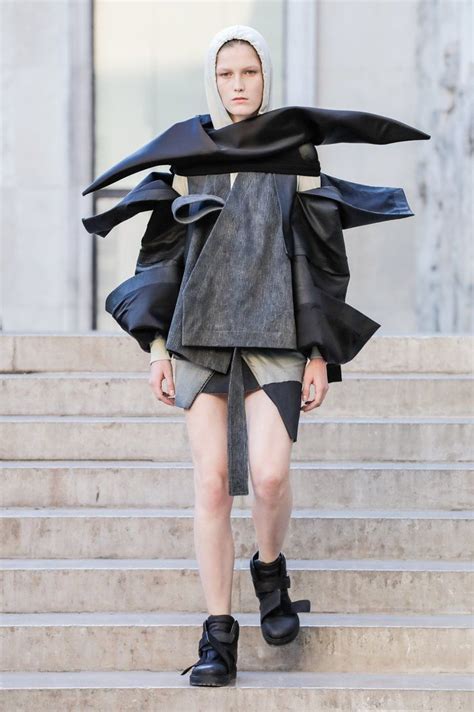 Collections Cover Rick Owens Rtw Ss19 Paris 5949 Deconstruction