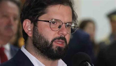 Gabriel Boric Aborda Entrega De Antecedentes A La Fiscalía Regional De